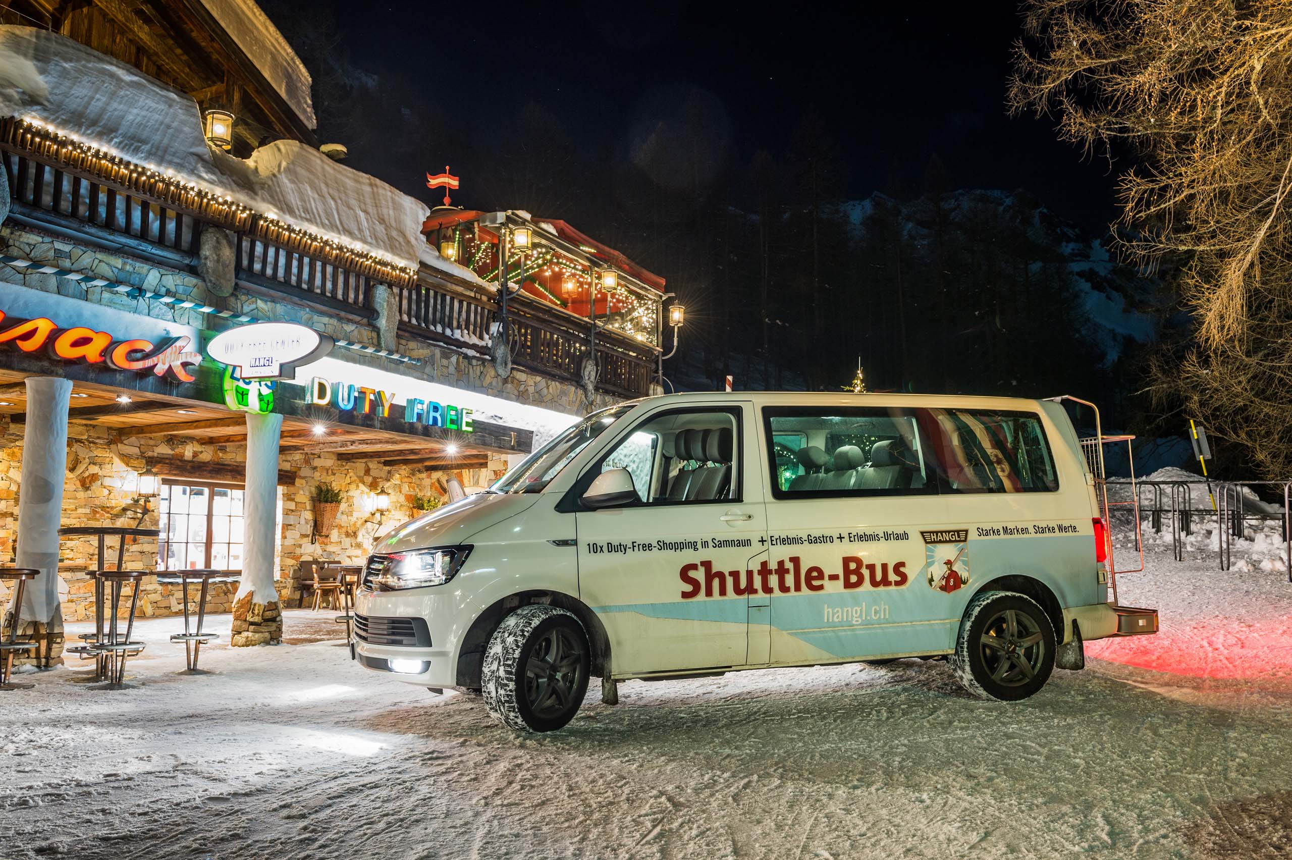 Samnaun tanken und Shuttleservice nutzen